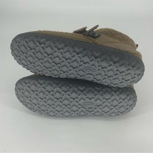 Chaco | Shoes | Chacos Nwt Ramble Fluff Slip On Shoes Natural Brown ...